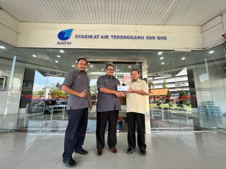 Sumbangan kepada Persatuan Ibu Bapa dan Guru (PIBG) Sekolah Kebangsaan ...